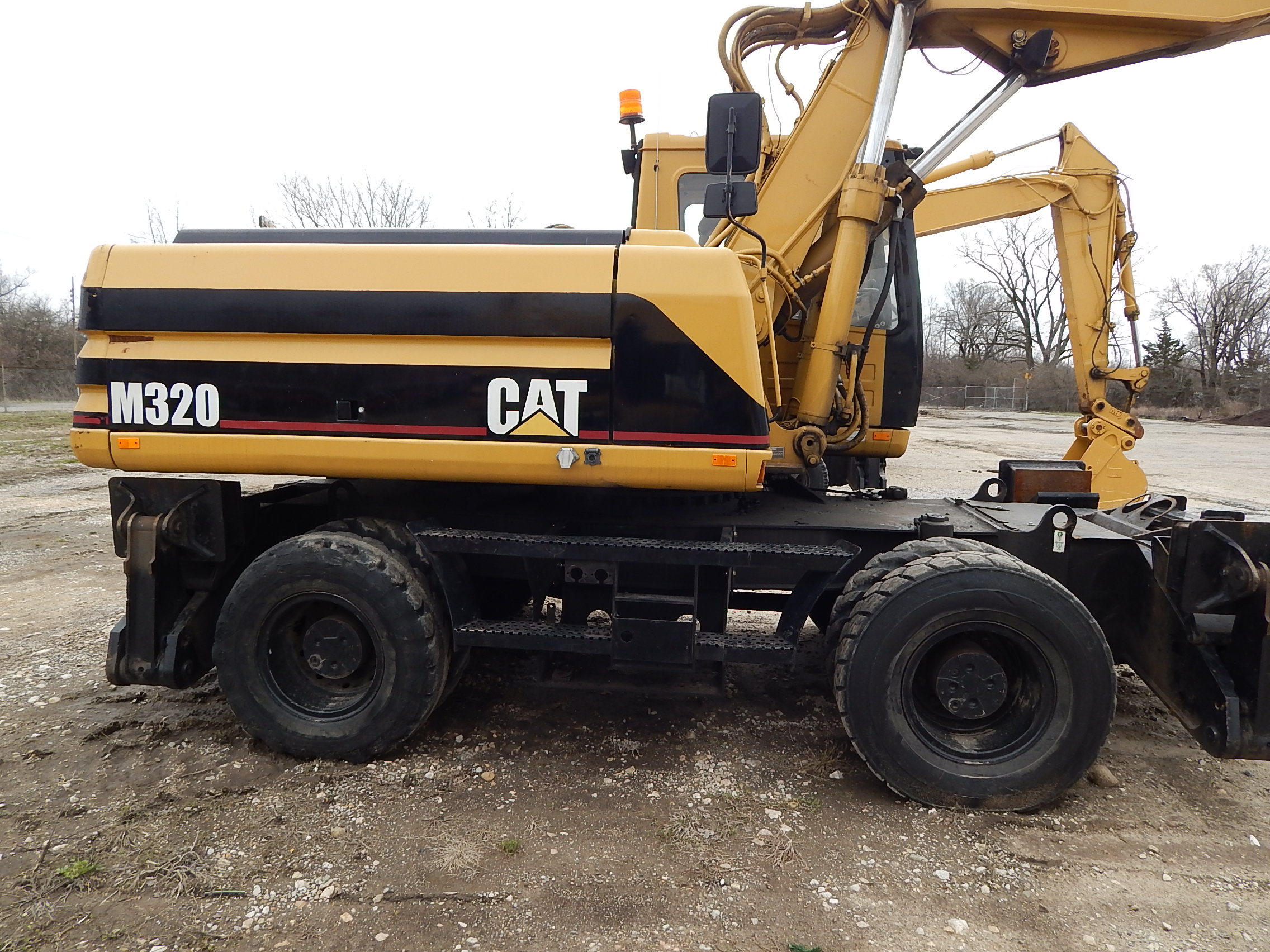 2000 Caterpillar Model M320 Mobile Excavator SN 06WL00508, (4 ...