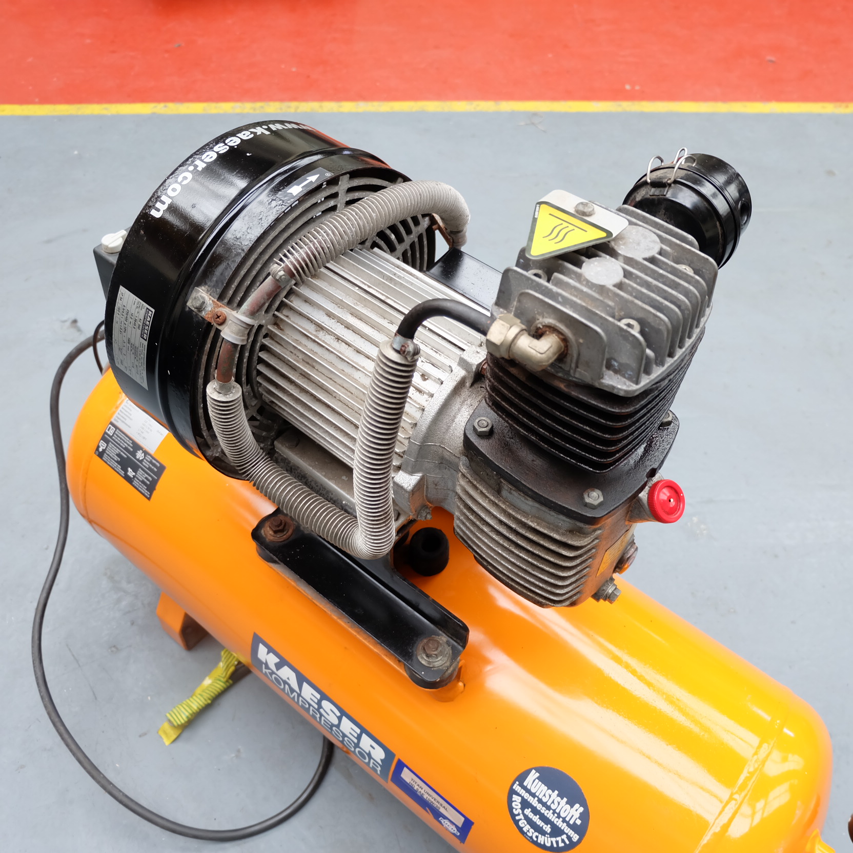 A Kaeser Type EPC-340-100 Garage Type Compressor, 10 Bar, Motor 1.7KW ...