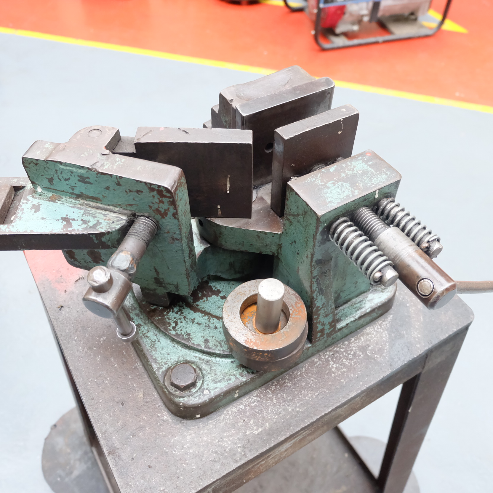 A Manual Bar Bender.