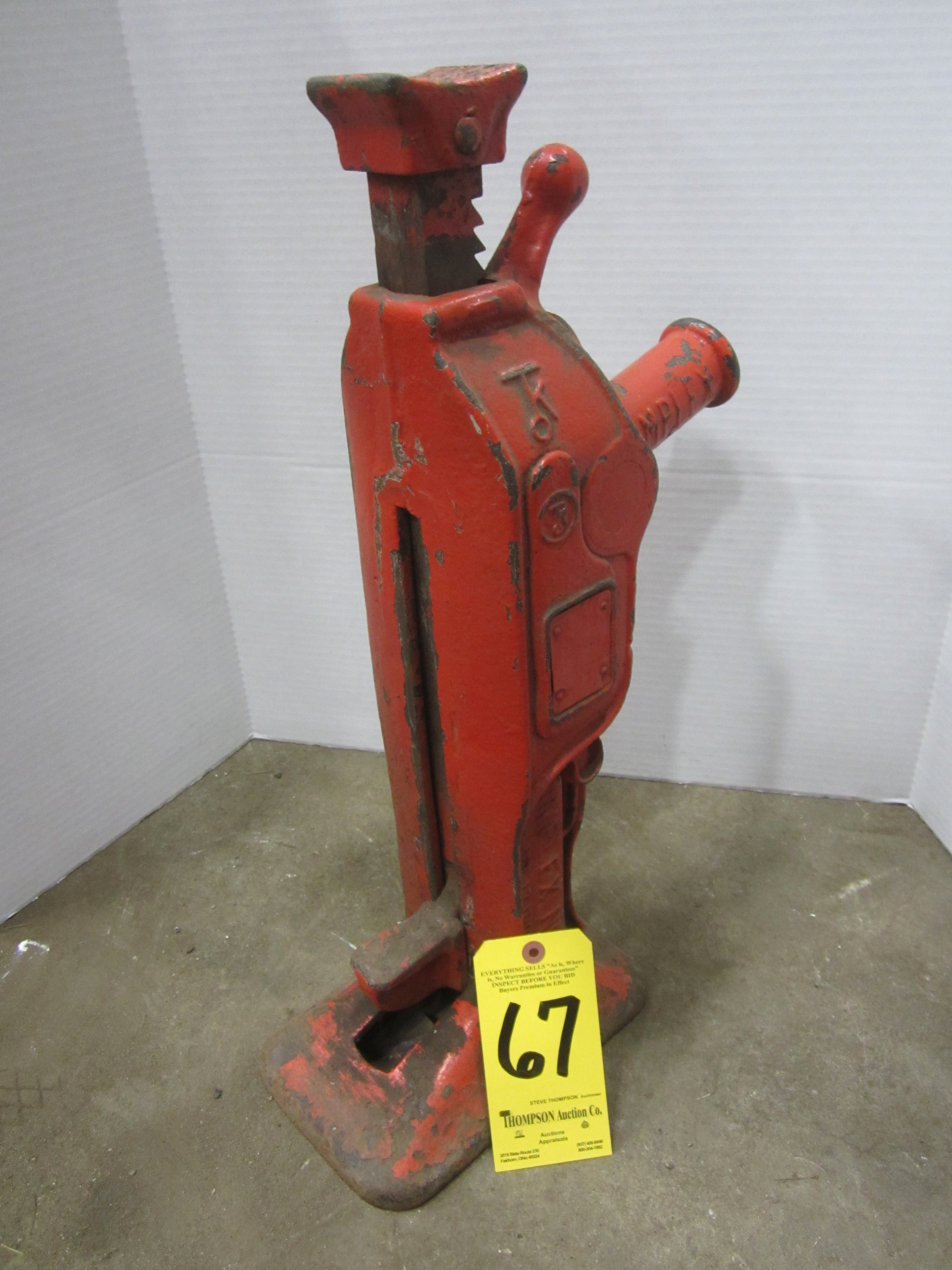 { Choice of lots: 67, 68 } Simplex #22 Railroad Jack, 10 Ton Capacity