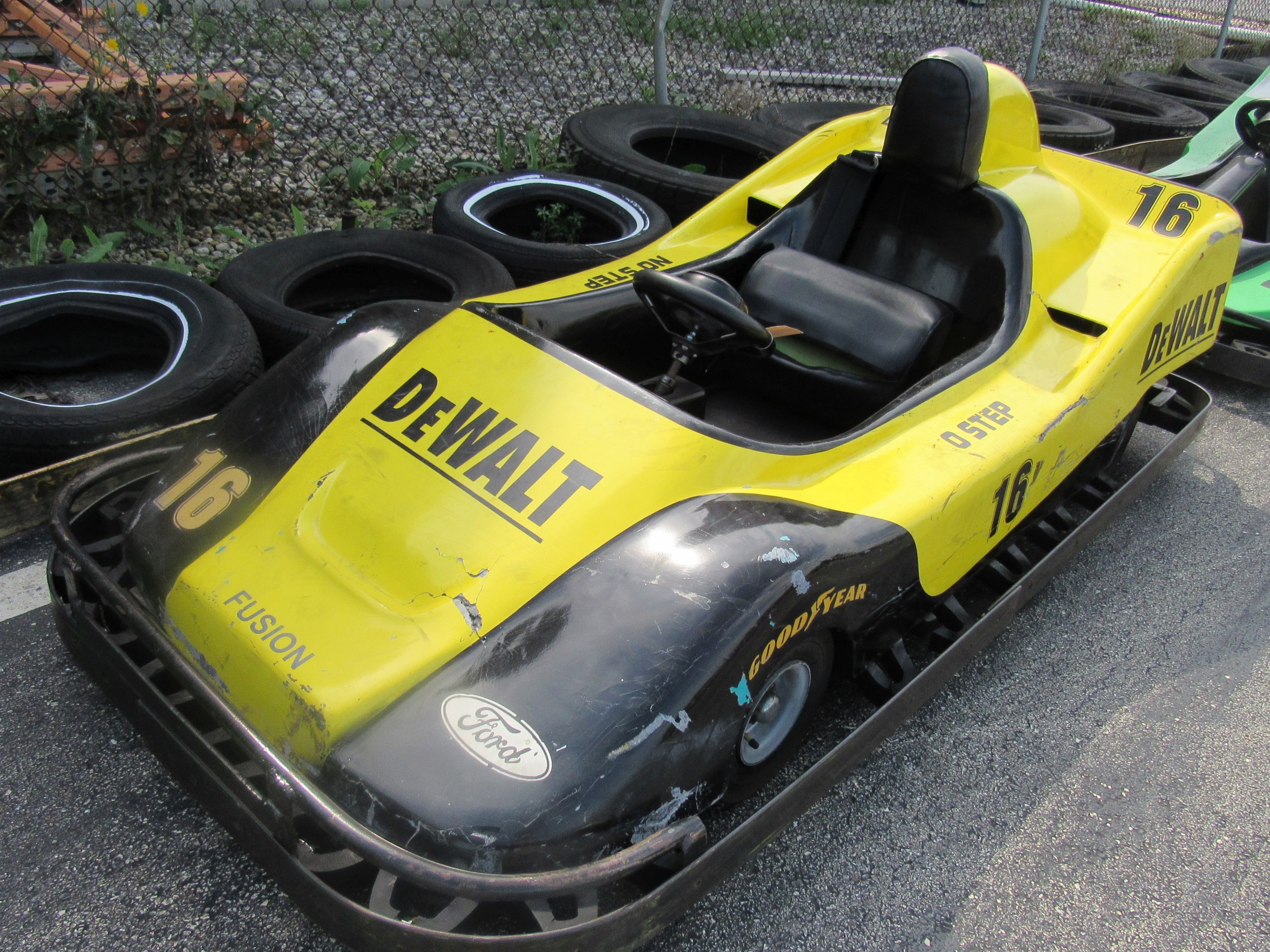 Formula K go kart F2000, weighs 425 lbs, 5.5 Honda with 2-1 gear ...