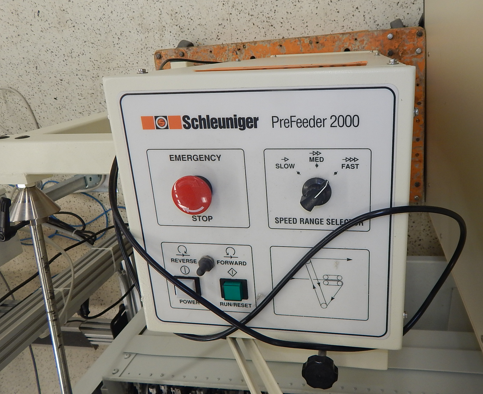 SCHLEUNIGER OMNISTRIP 9400 WIRE PROCESSING MACHINE