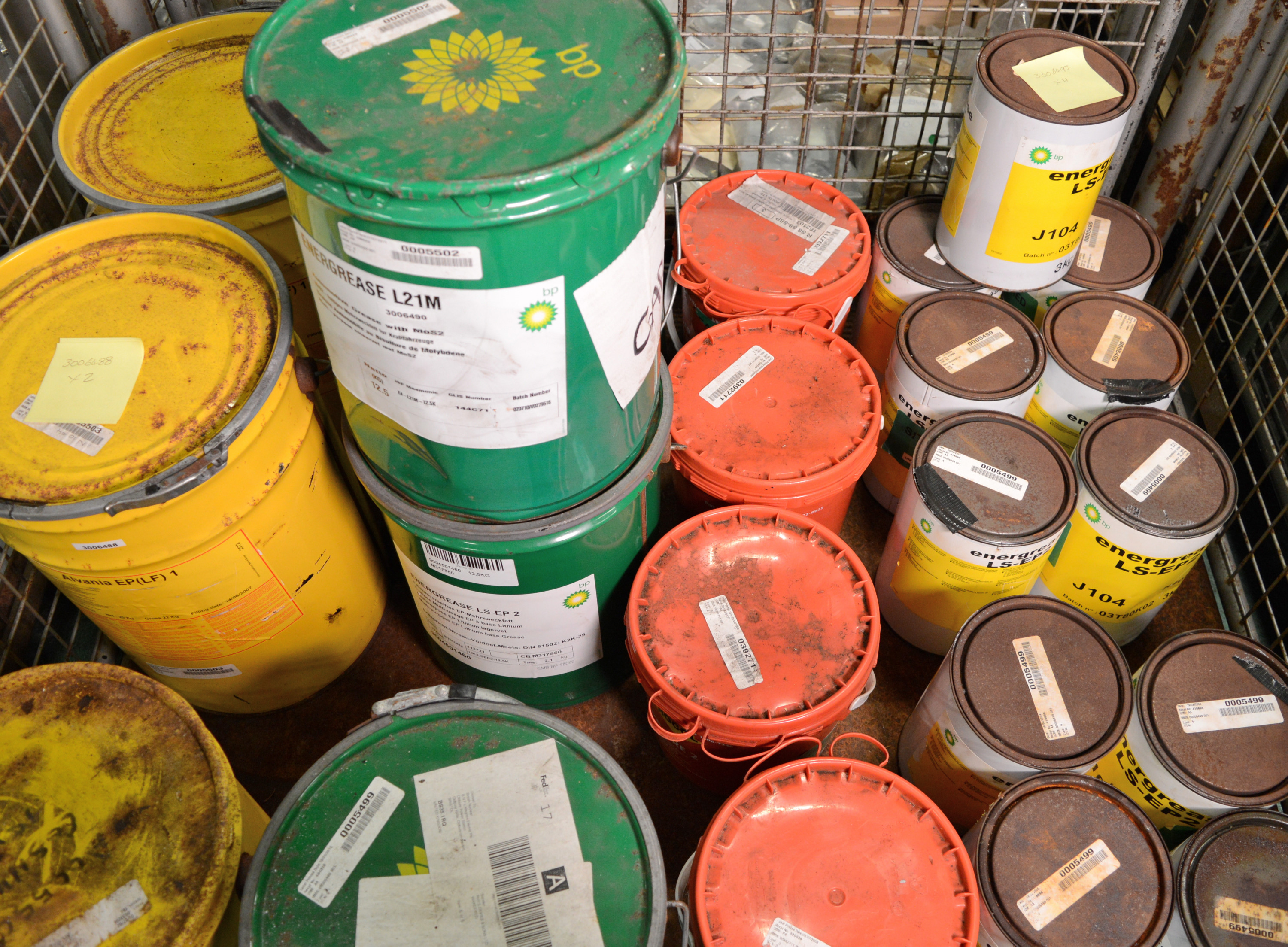 2x 20kg Shell Grease Alvania EP (LF) 1. 12.5kg Shell Grease Alvania EP ...