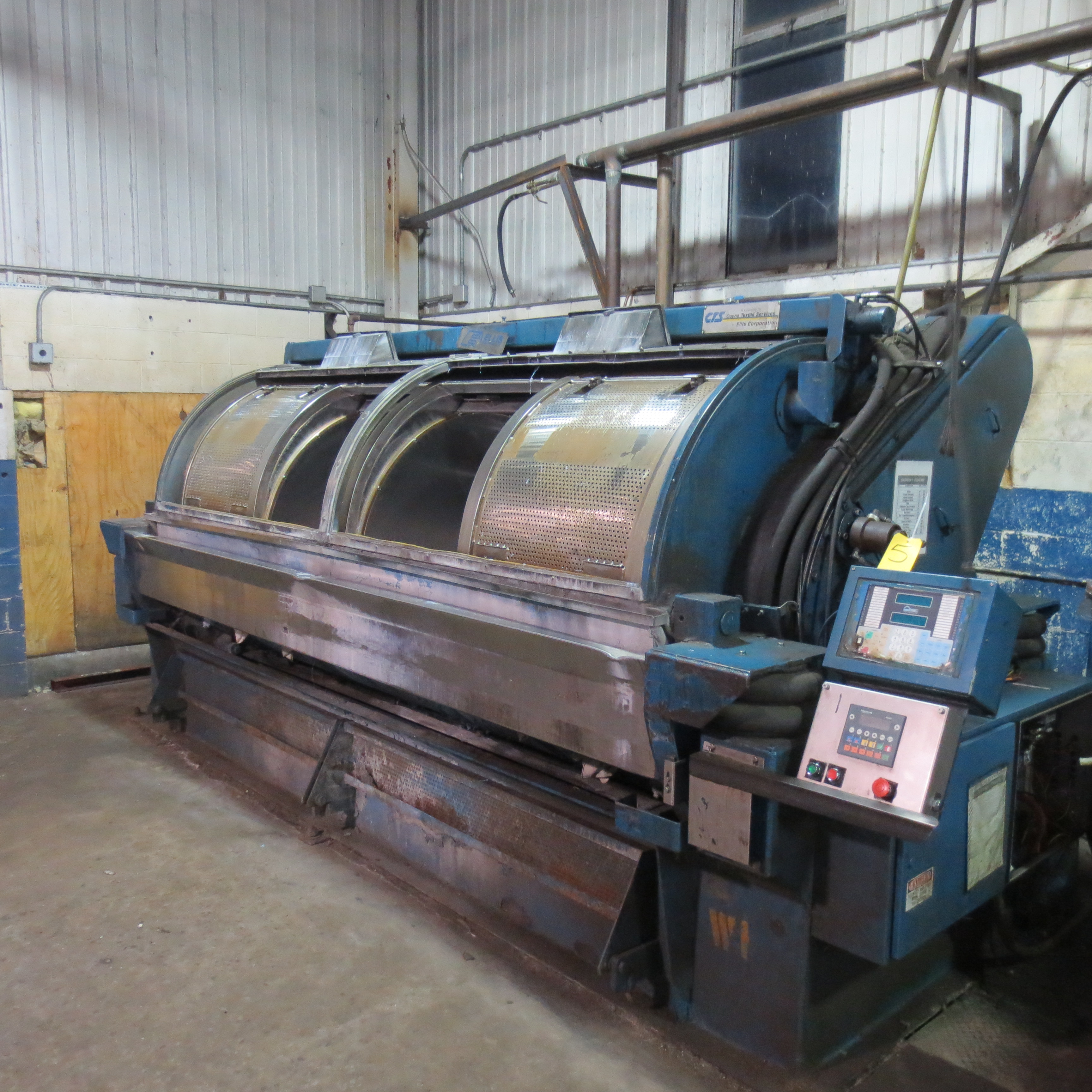 Ellis Model Z472R, 900-Lb. 4-Pocket Side Loading Washer/Extractor, S/N ...