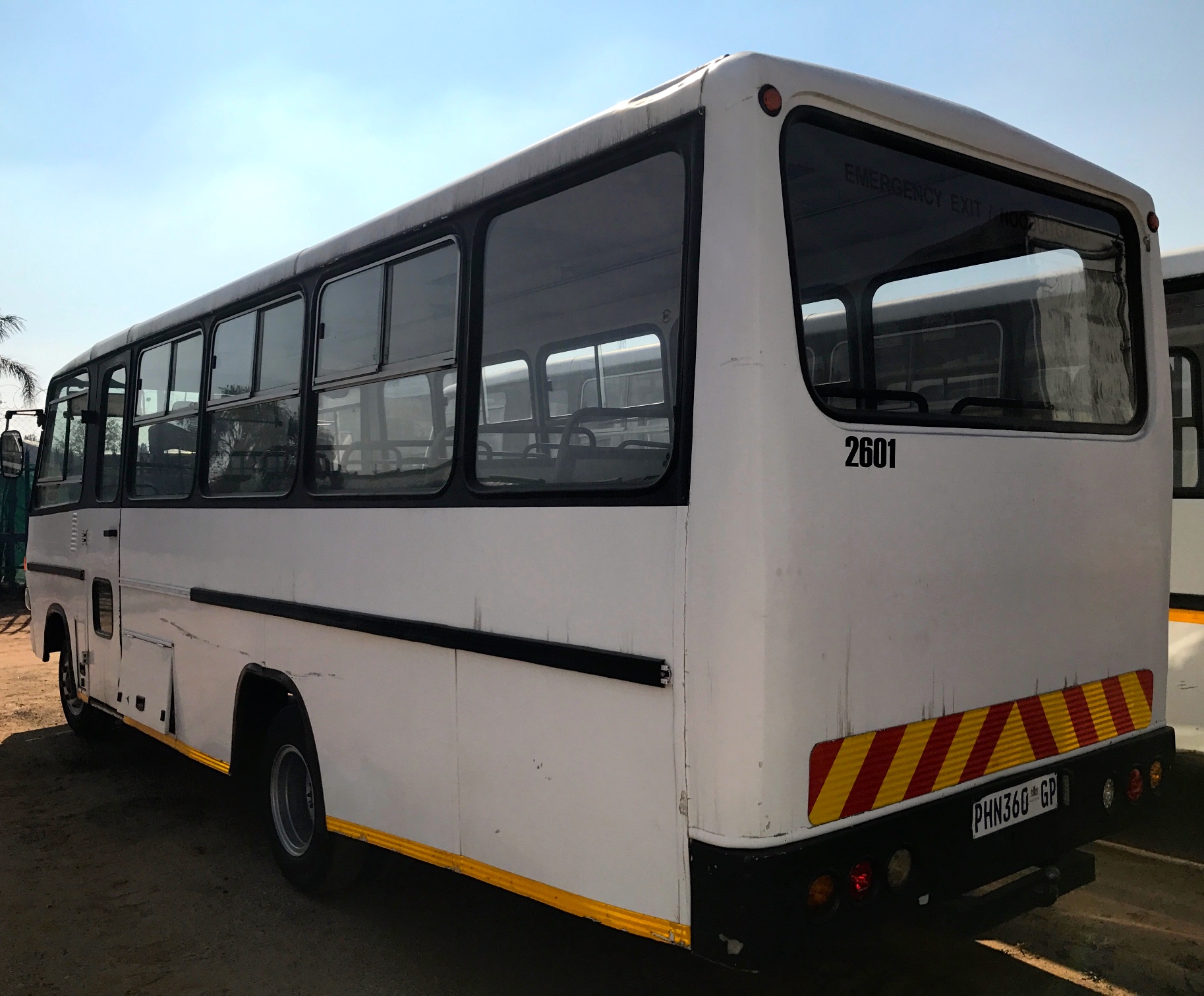 2003 TOYOTA DYNA 7-125 30 SEATER BUS - (PHN360GP)