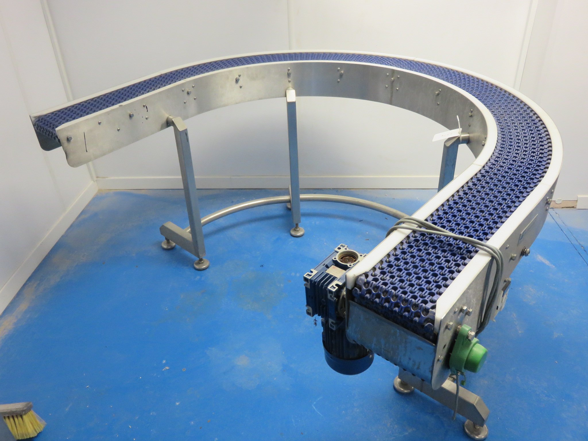 1 x 180 degree turn conveyor with blue intralox belt. Belt width 140 mm ...