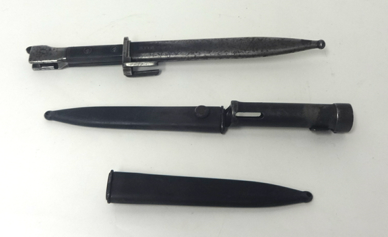 FN FAL bayonets (2)