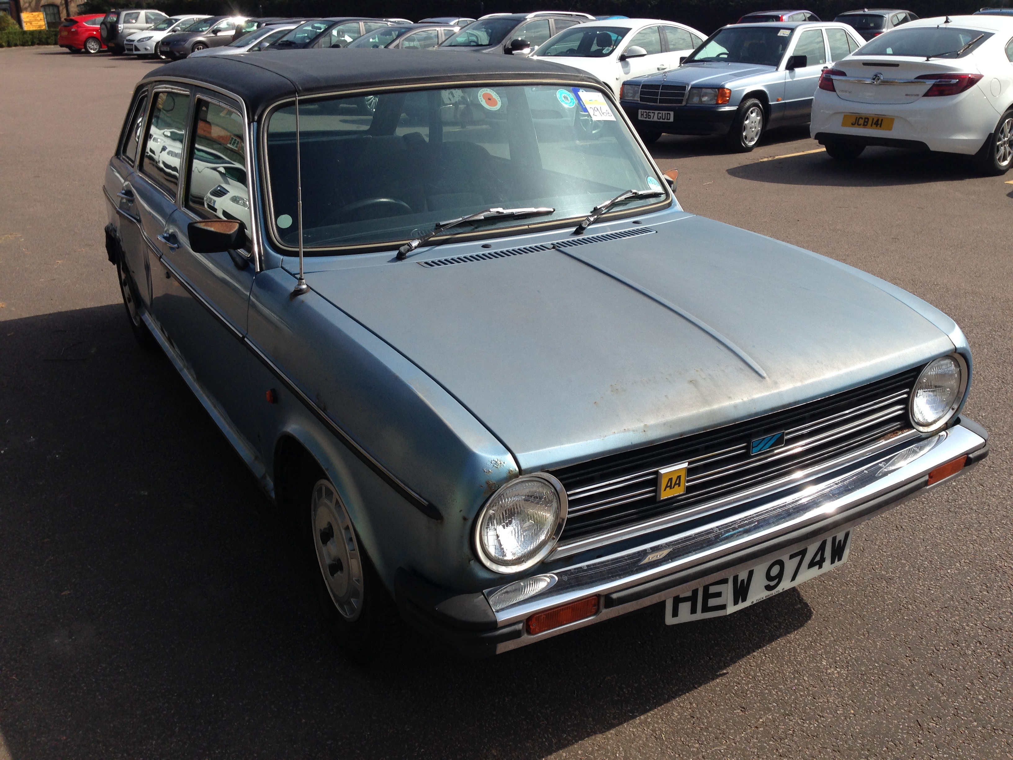 *1981, Austin Maxi 2 1750 HLS 5 Door Hatchback, Reg No. HEW 974W, Blue*