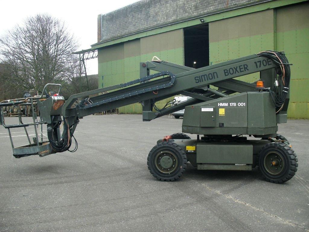 *Manlift: Simon Boxer 170E Self propelled electric Manlift Solid tyres ...