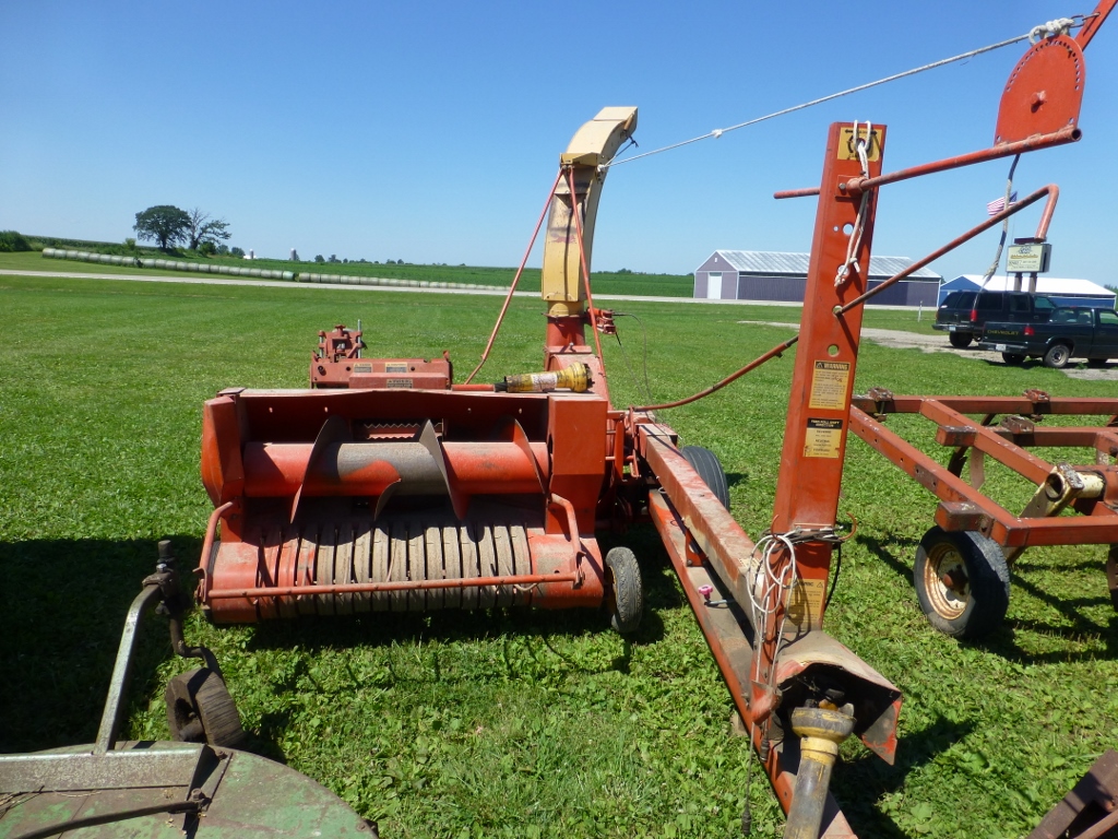 Fox Brady 2250 chopper with hay head