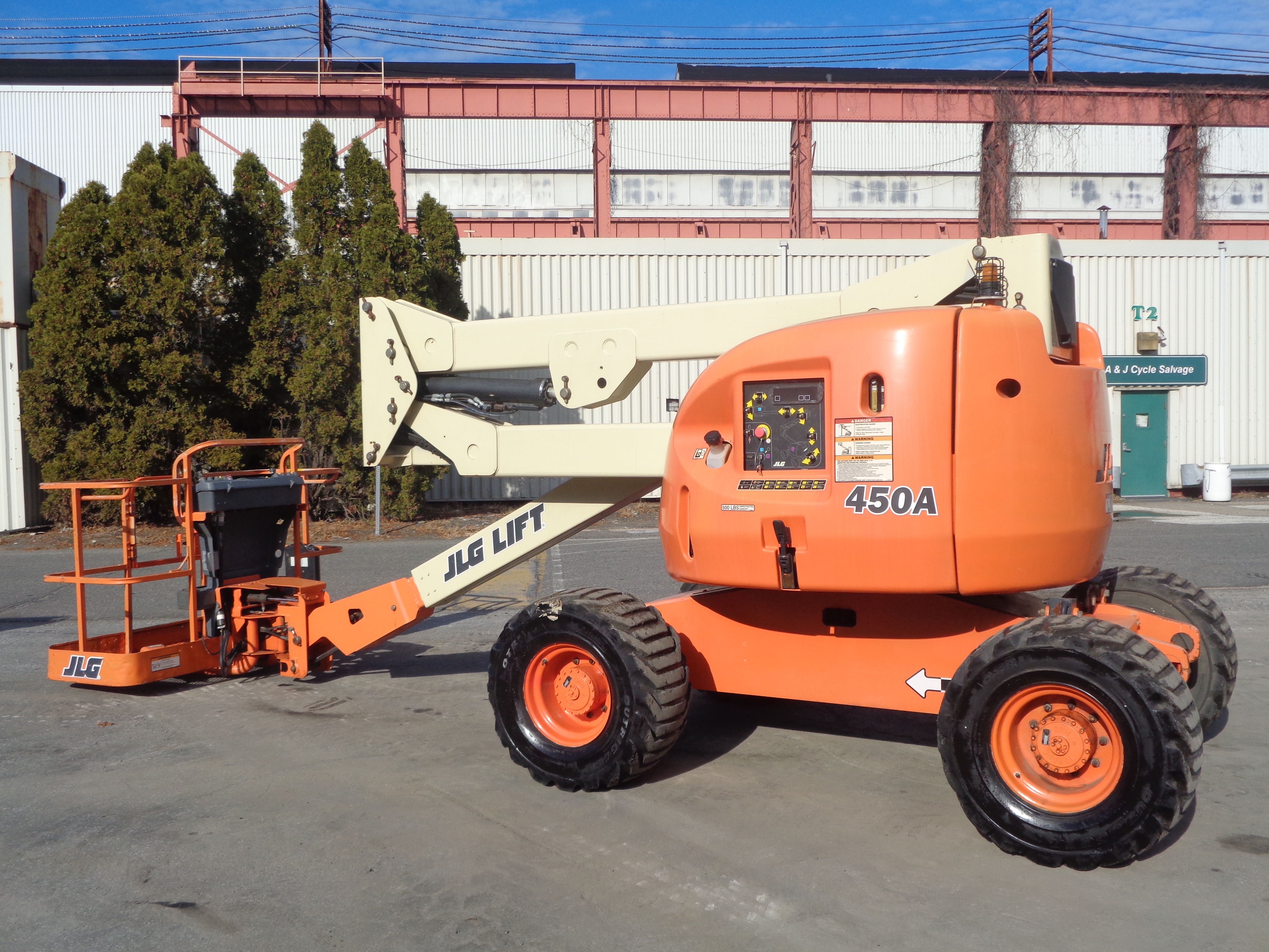 Make: JLG Model: 450A SN:1174870300049529 Hours: 3830 Diesel Raised ...