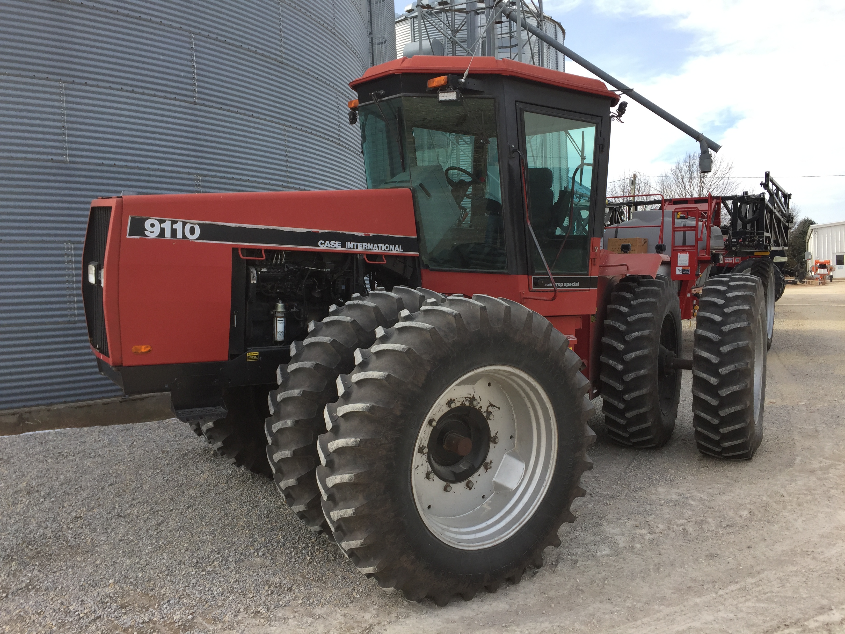 CaseIH 9110 tractor, 7182 hours, 8 new 18.4-38 Firestine radials ...