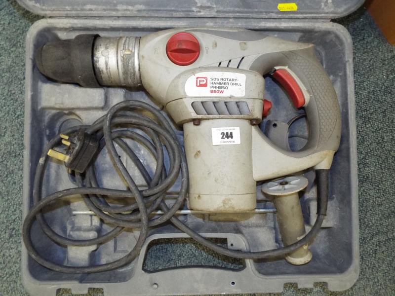 A Performance Power SDS rotary hammer drill, PRH850 850w, with case