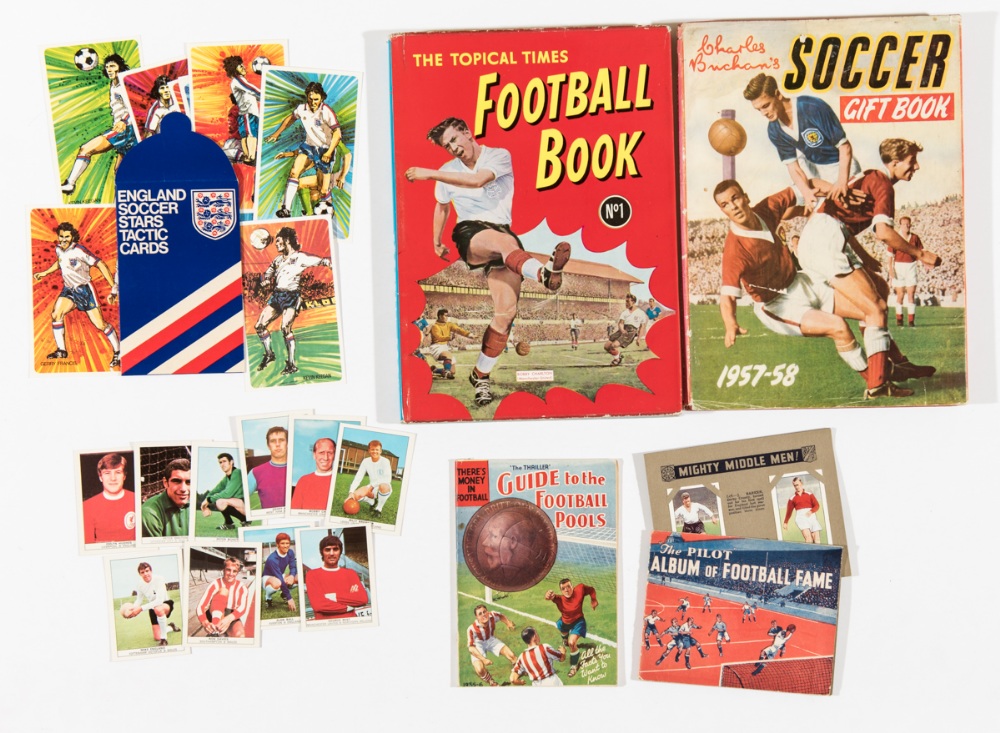 Football Books and free gifts (1930s-70s). The Pilot Album (1935) of ...
