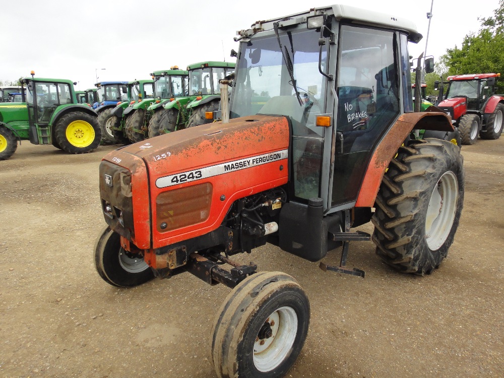 MASSEY FERGUSON 4243 2WD TRACTOR with Cab, No V5