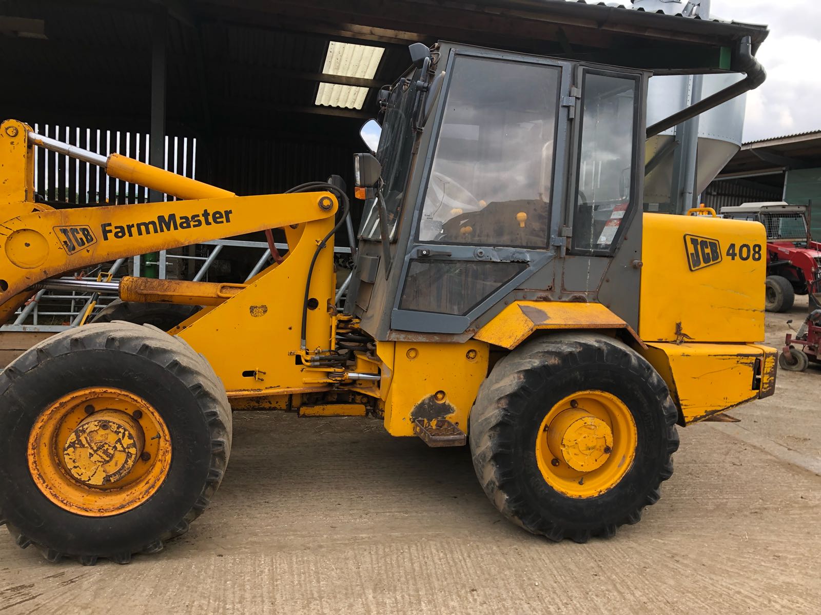 DS - 1985-1991/J REG JCB 408 FARM MASTER LOADER, SHOWING 0 FORMER ...