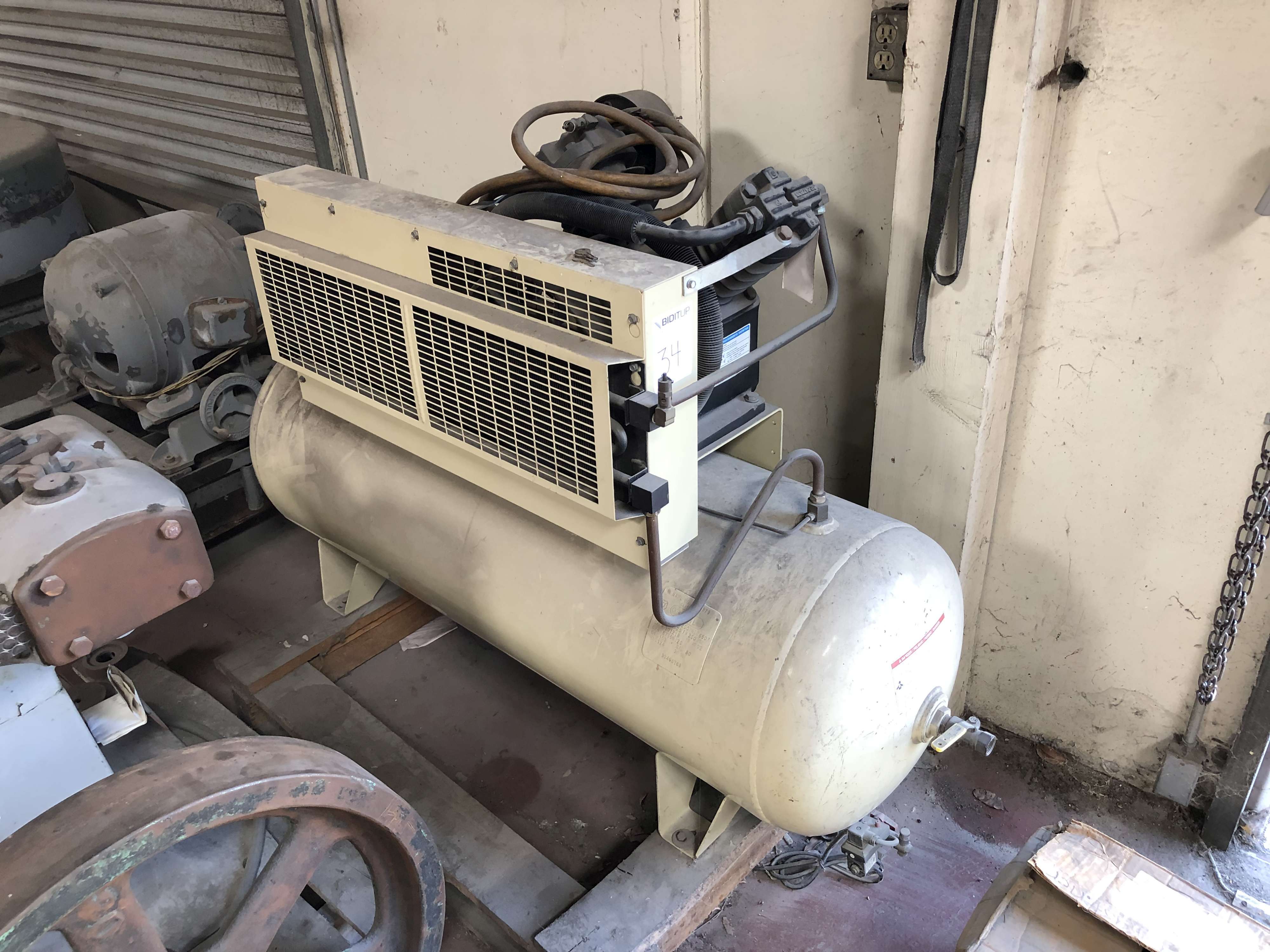 Ingersoll Rand 5 HP Air Compressor, 2 Stage Air Compressor Pump (Model ...