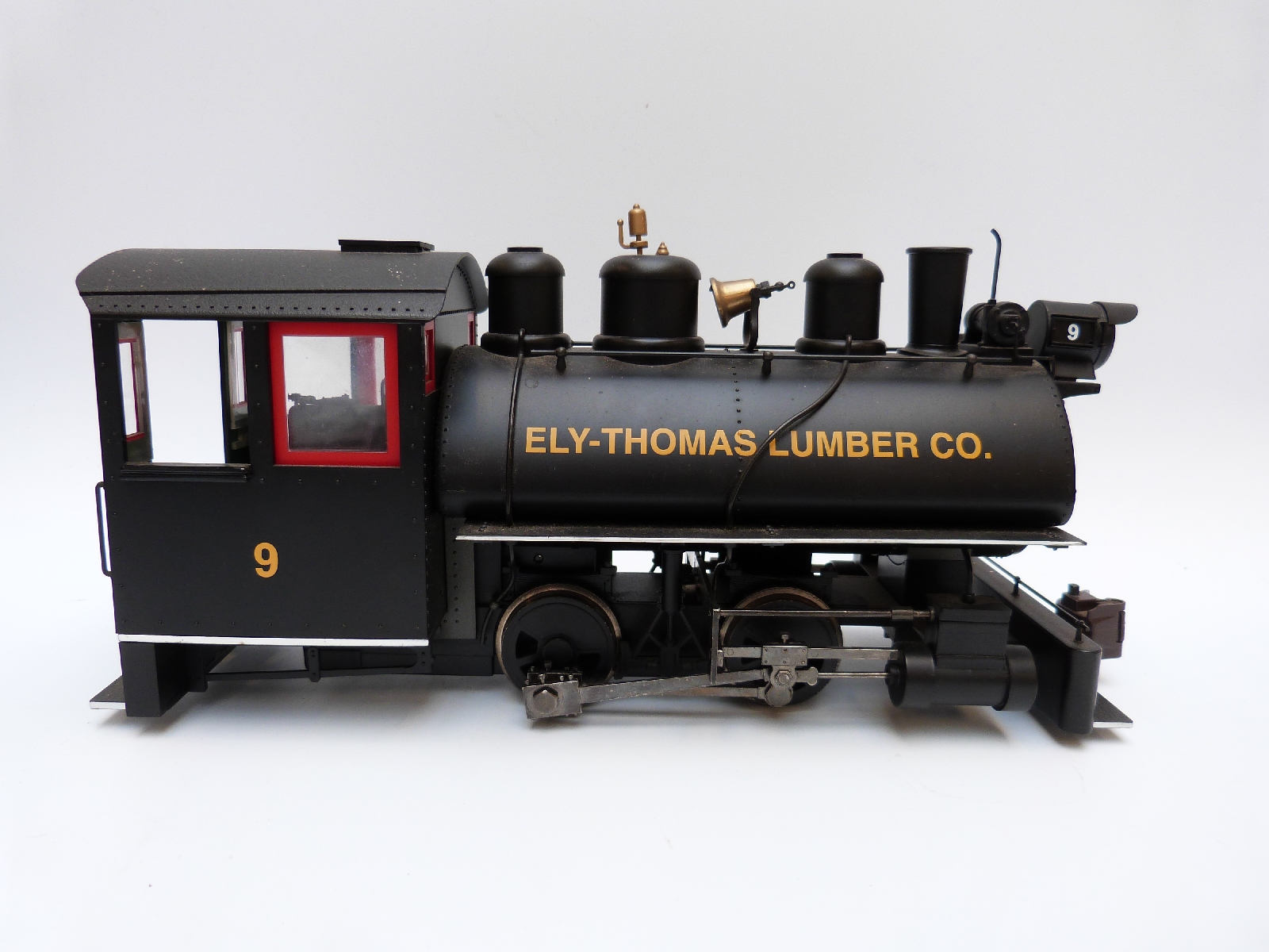Bachmann G gauge 0-4-0 Ely-Thomas Lumber Co locomotive together with a ...