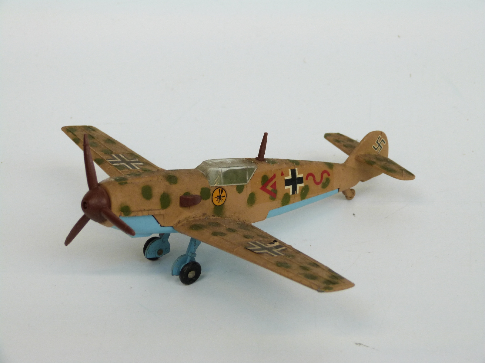 Five Dinky Toys diecast model aeroplanes, Junkers JU 87 B, P-47 ...