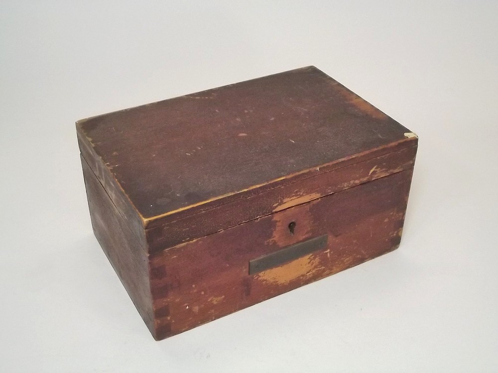 DITTY BOX. A early 20th century sailor's pine ditty box, with brass ...