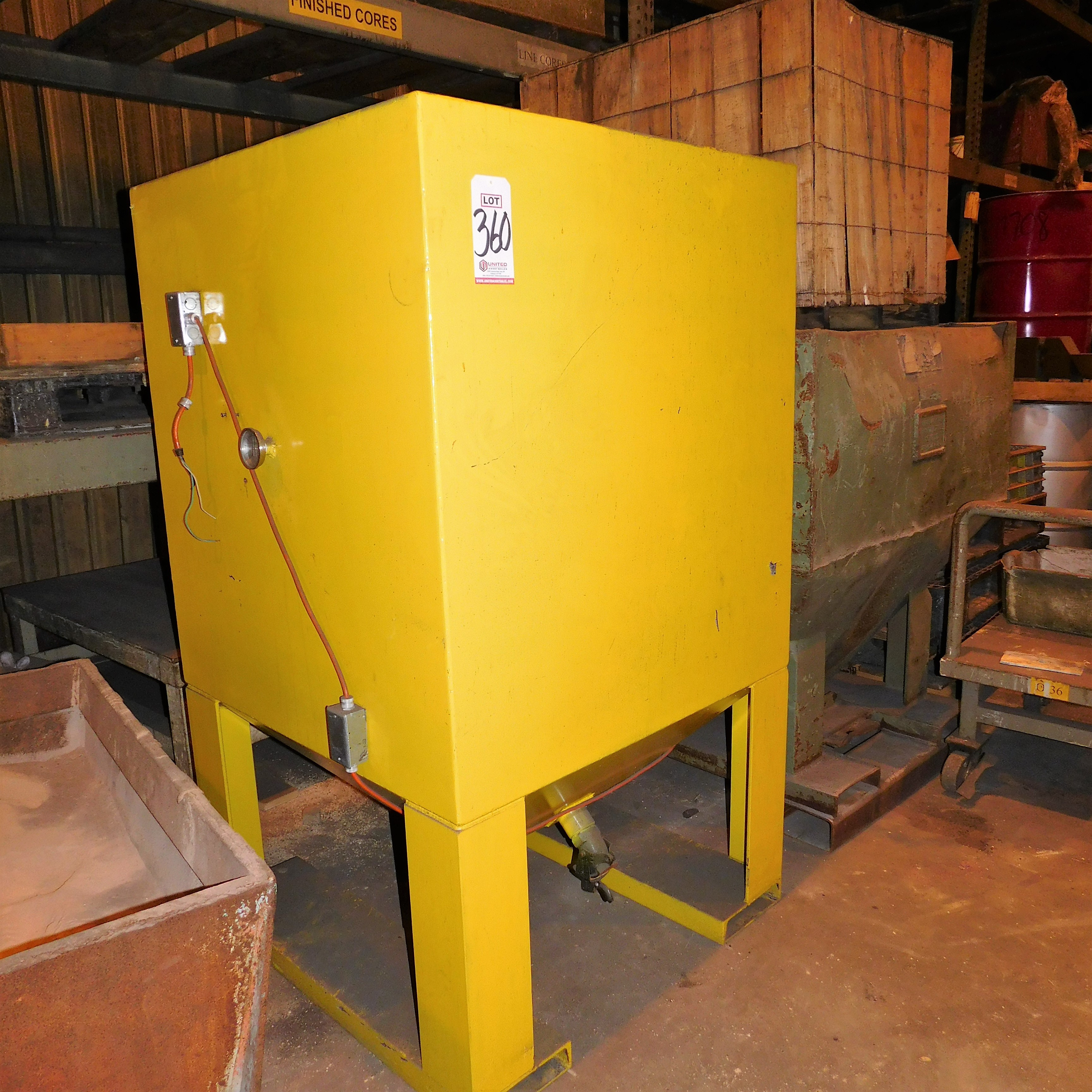 PORTABLE SAND HOPPER, 40" X 40" X 70"
