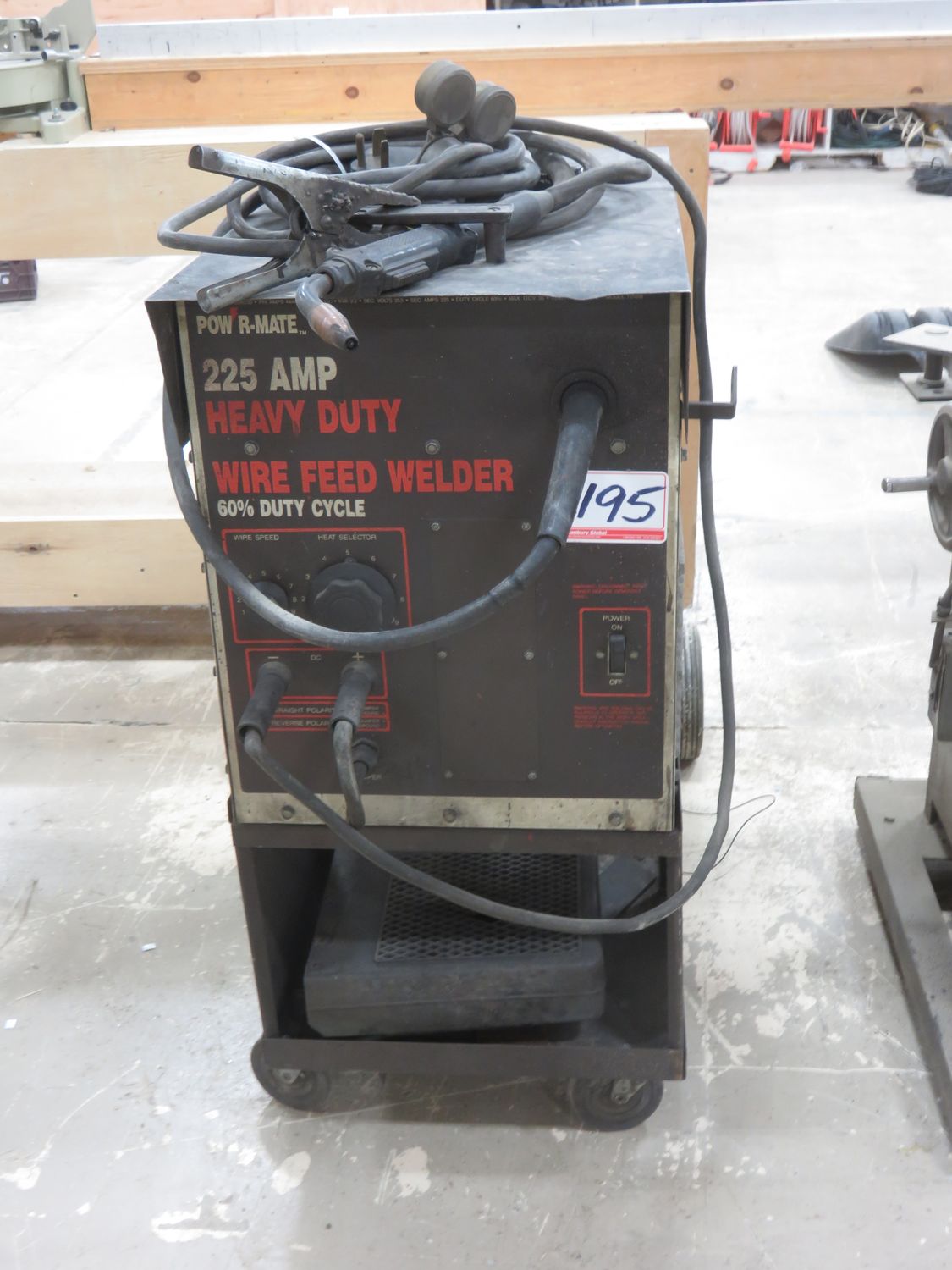 CANOX POWERMATE 117-0/8 208/230V 225 AMP WELDER