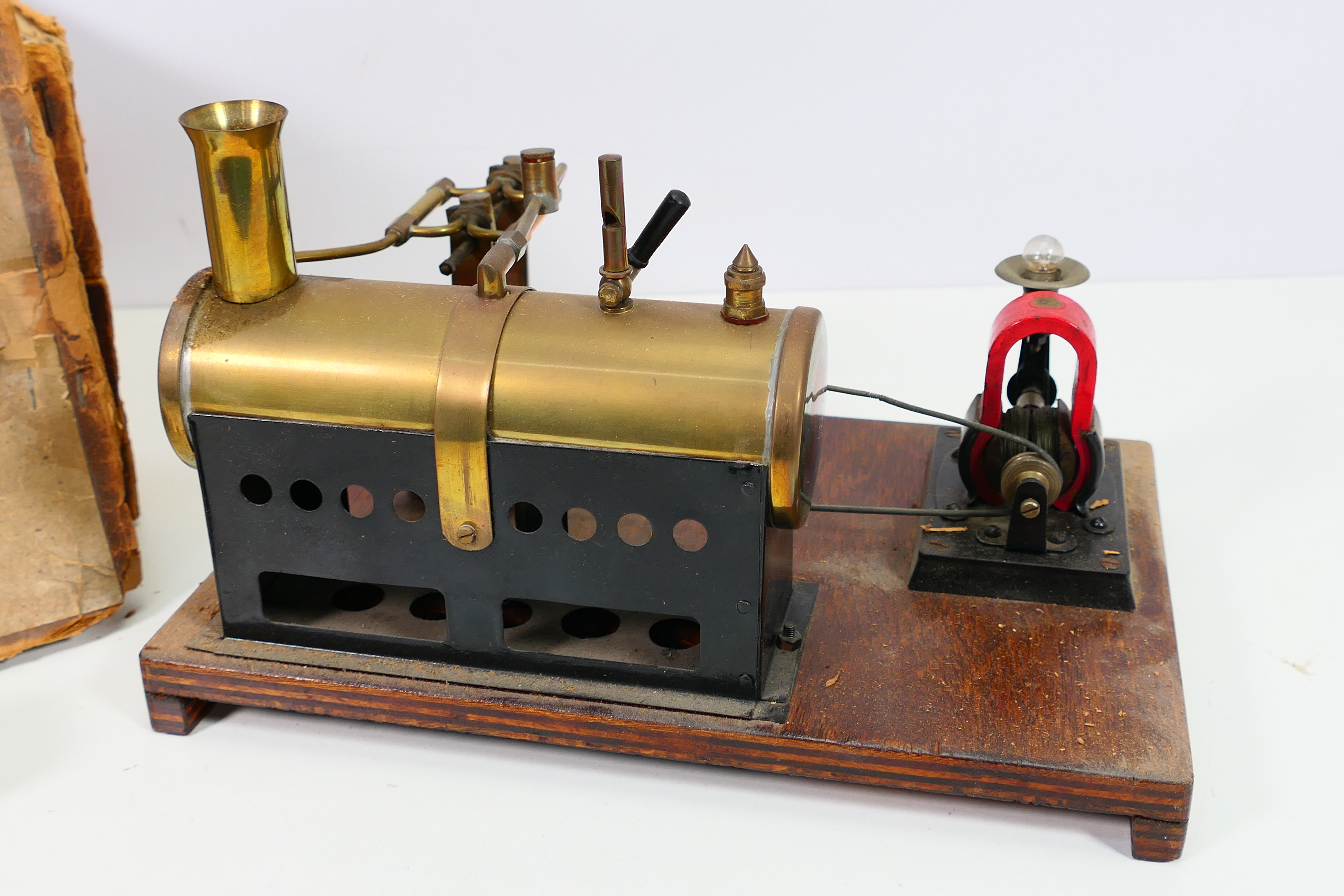 Mersey Model Company - A boxed Horizontal Stationary Steam Engine with ...