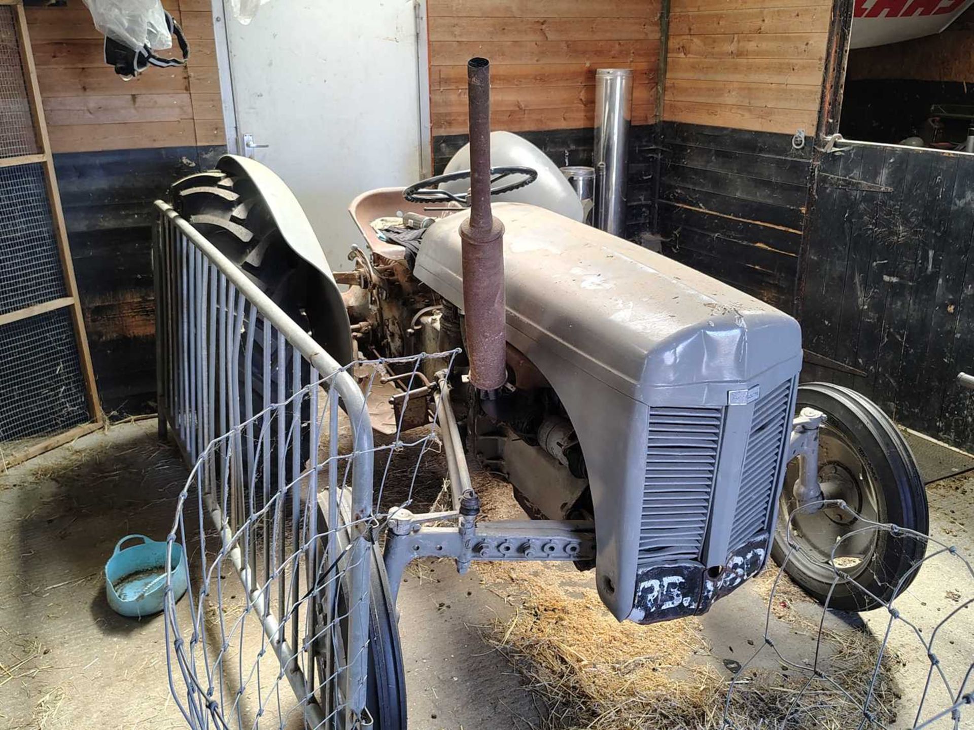 Grey Ferguson TE20 (Located in Brettenham, no VAT)