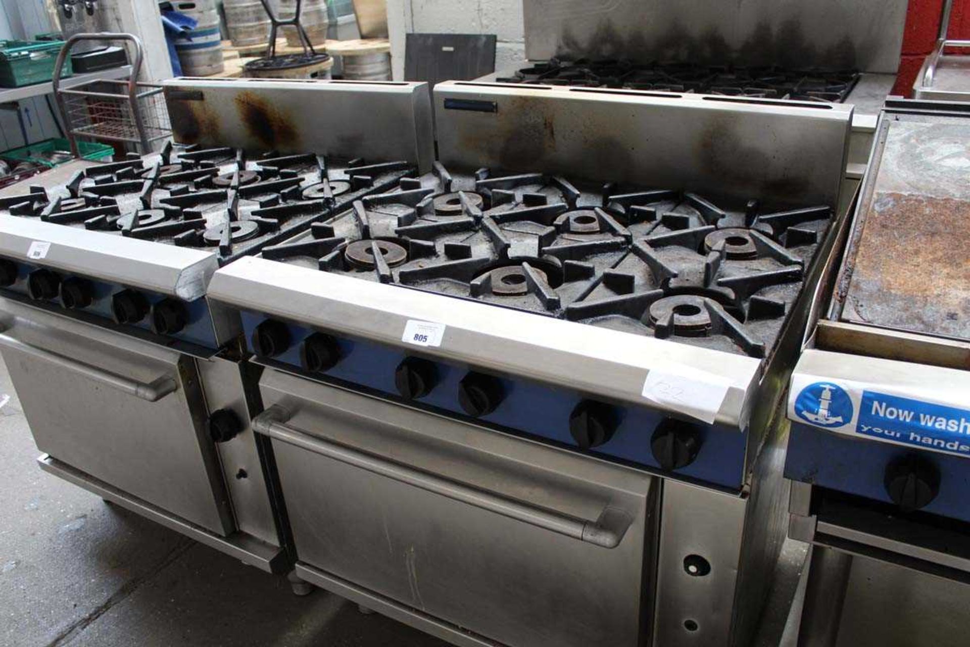 +VAT 90cm gas Blue Seal 6 burner cooker with single door oven under