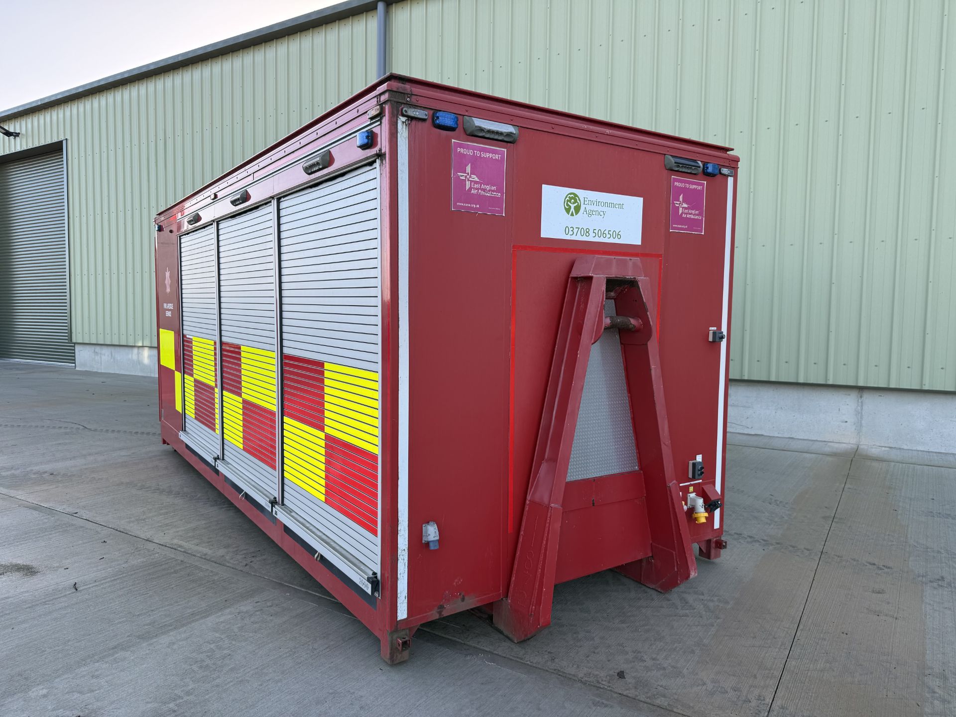 You are bidding on a: Bence Demountable Hook lift Pod, Direct from UK ...
