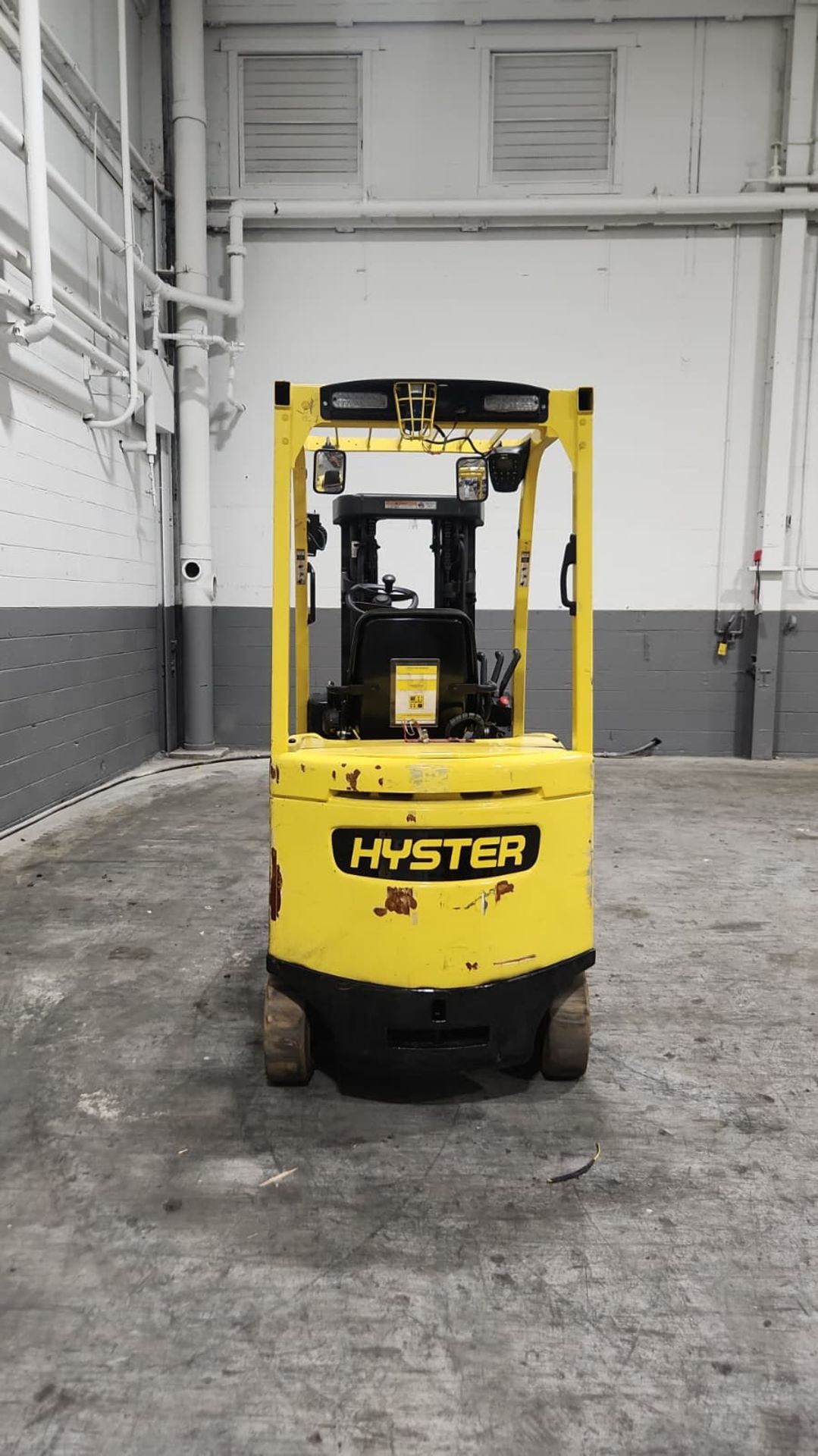 2017 Hyster E50XN-30 5,000 lb Capacity Electric Forklift with Battery ...
