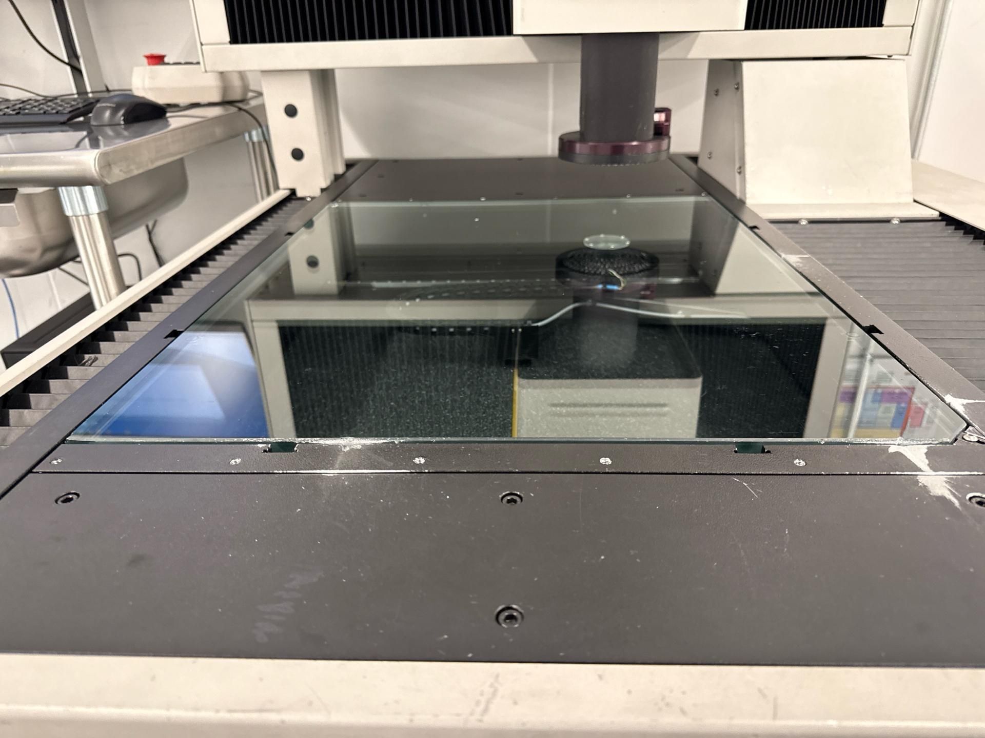 Micro-Vu Excel Measuring Center; Micro•Vu Excel 501HC Micro-Vu Excel ...