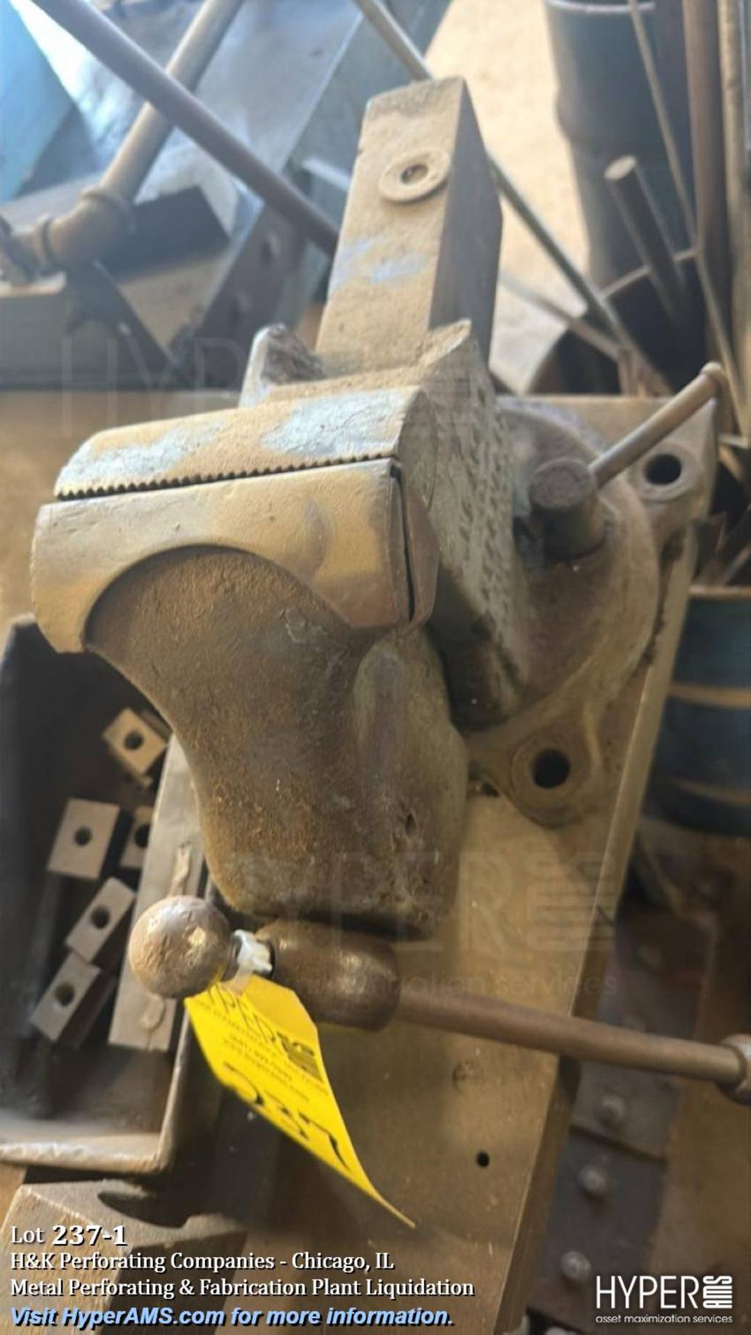 Reed No. 204R Approx. 4" Swivel Base Bench Vise
