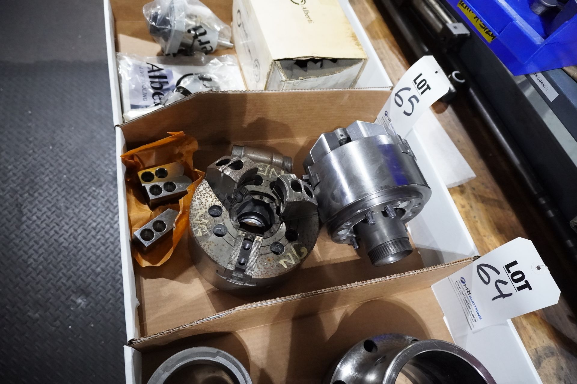 (2) KITIGAWA B-206 3 JAW CHUCKS WITH (5) HURON COLLET PAD JAWS AND 1 ...