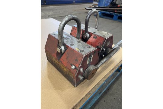 Lot of (2) EARTH-CHAIN ELM-1000 Permanent Lifting Magnets, 2200 lb ...