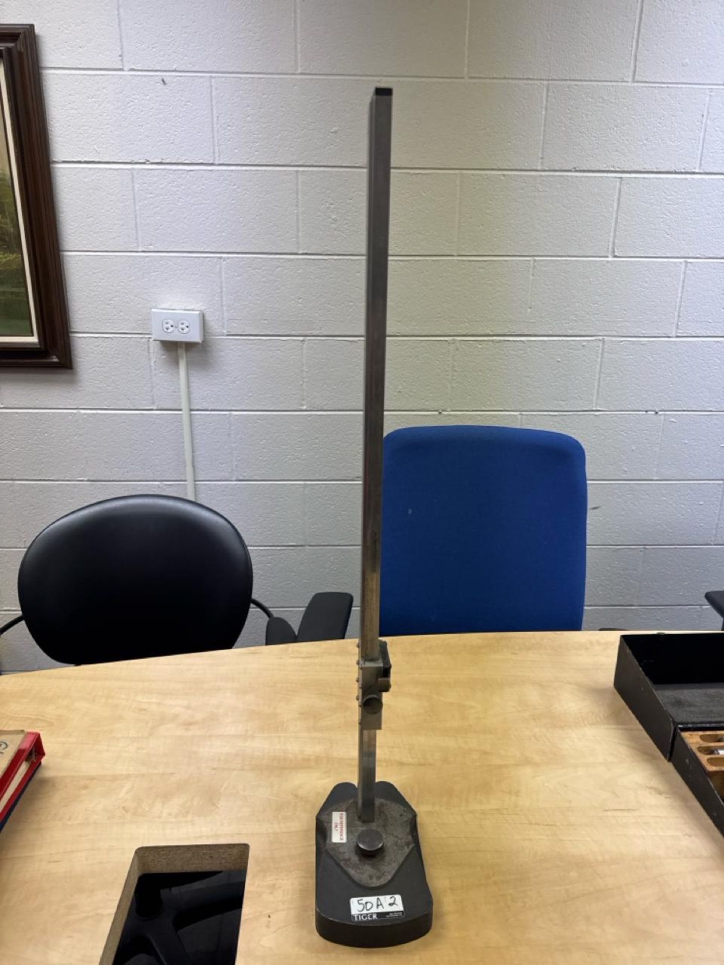Lot Vertex Concentric Test Stand & Vernier Height Gauge