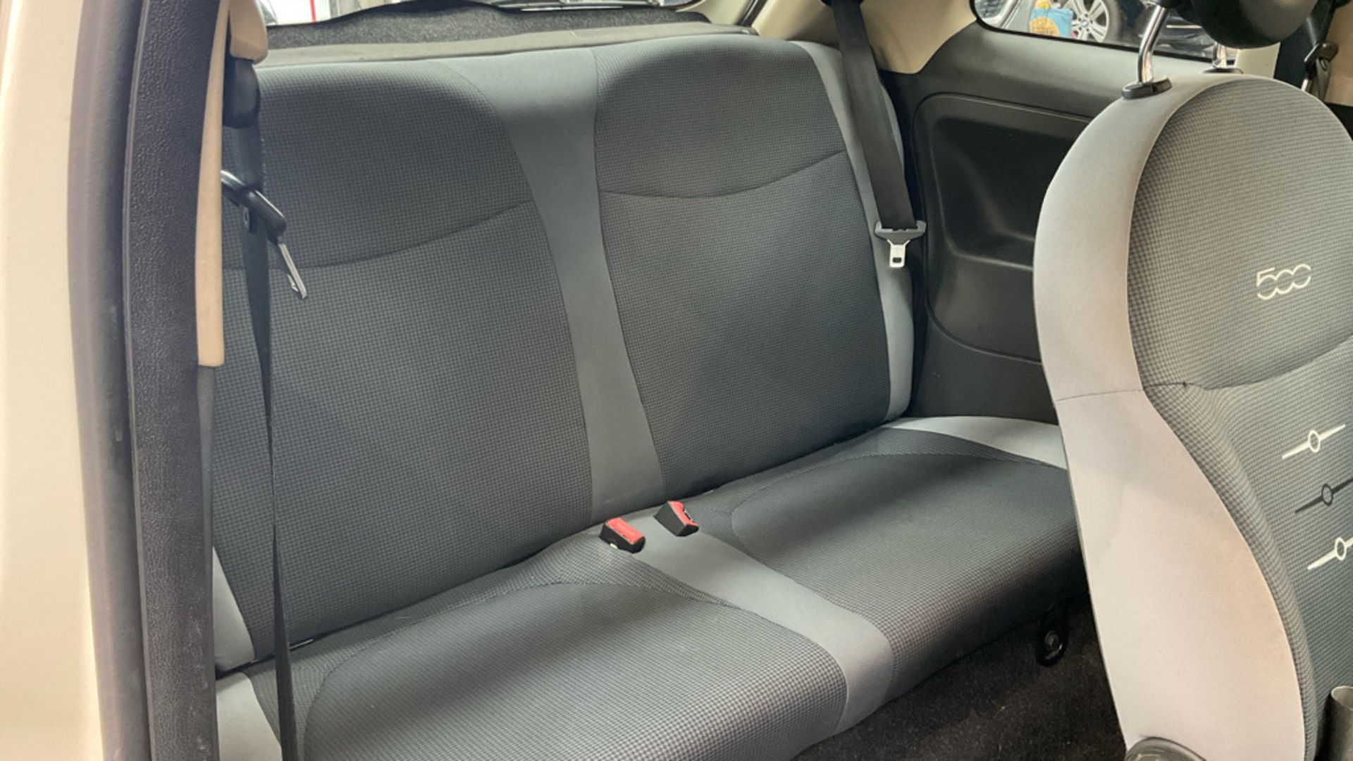 FIAT 500 1.2 POP HATCHBACK 2014 (64) ULEZ & CAZ COMPLIANT Vehicle Make ...