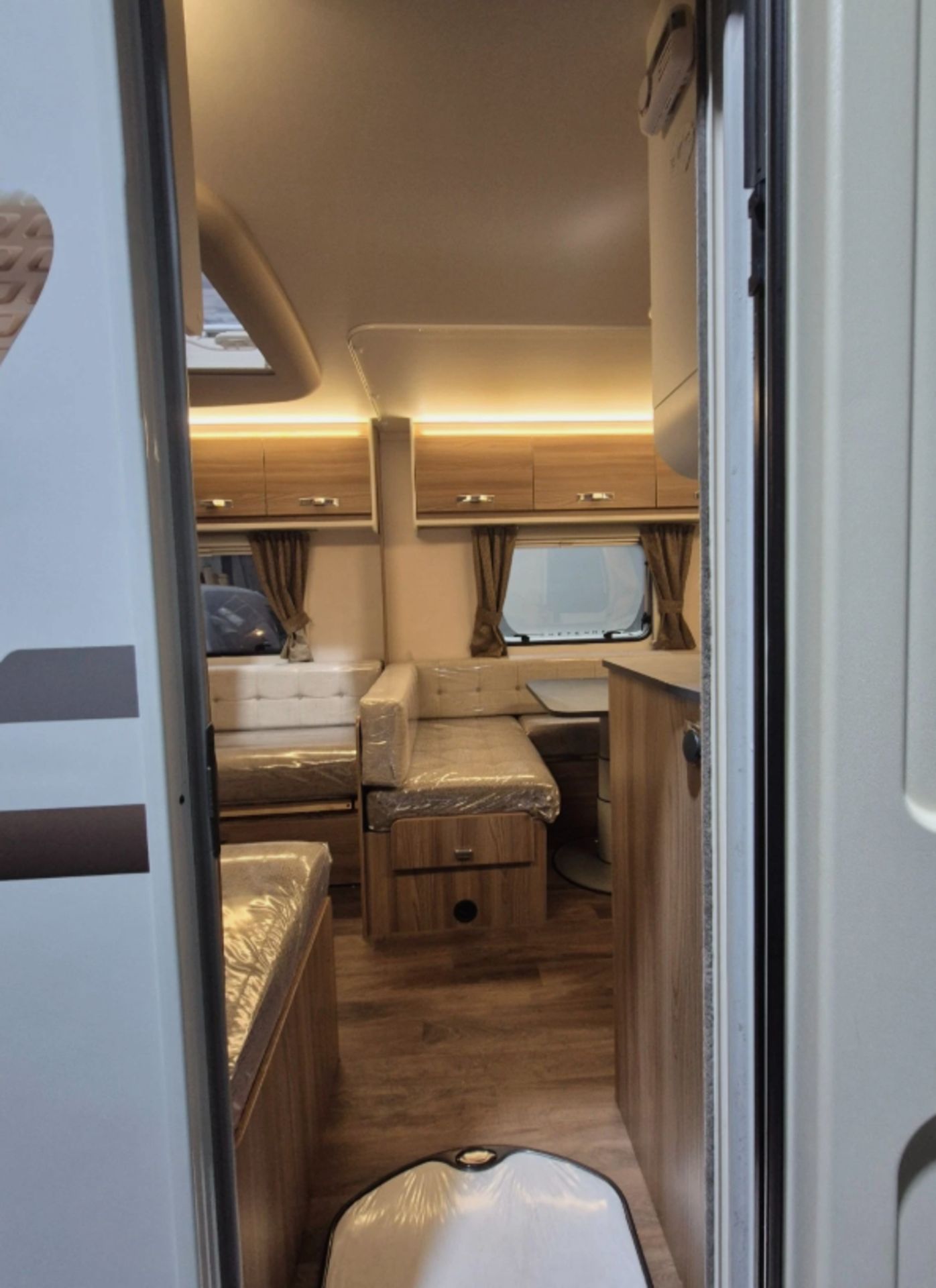 2021 SWIFT SPRITE QUATTRO FB – 8FT WIDE – 6 BERTH TOURING CARAVANMake ...