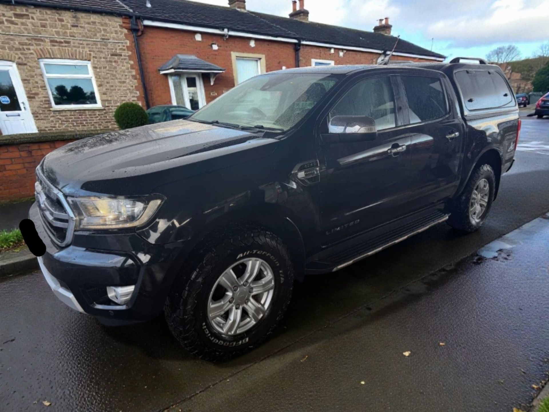 This 2020 FORD RANGER LIMITED ECOBLUE 4X4, finished in Black, features ...