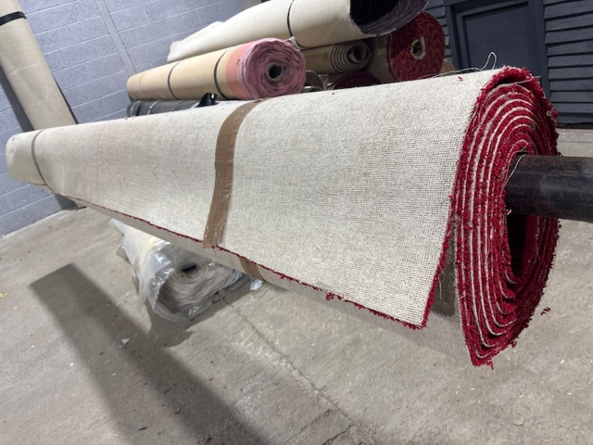 Alwol wool 6.9m x 4m, 80/20, Brand new, Loaded onto Buyers Transport