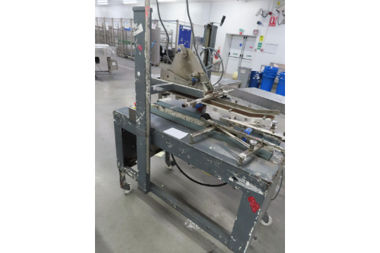1 x Endoline case taper. Top and bottom. Mobile. Dimensions approx. 1.2 ...