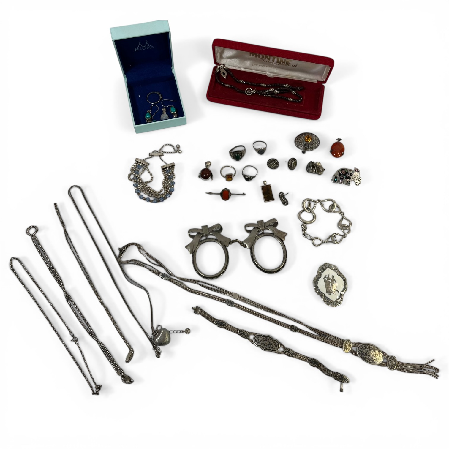 A Collection of hallmarked silver and white metal jewellery to include ...