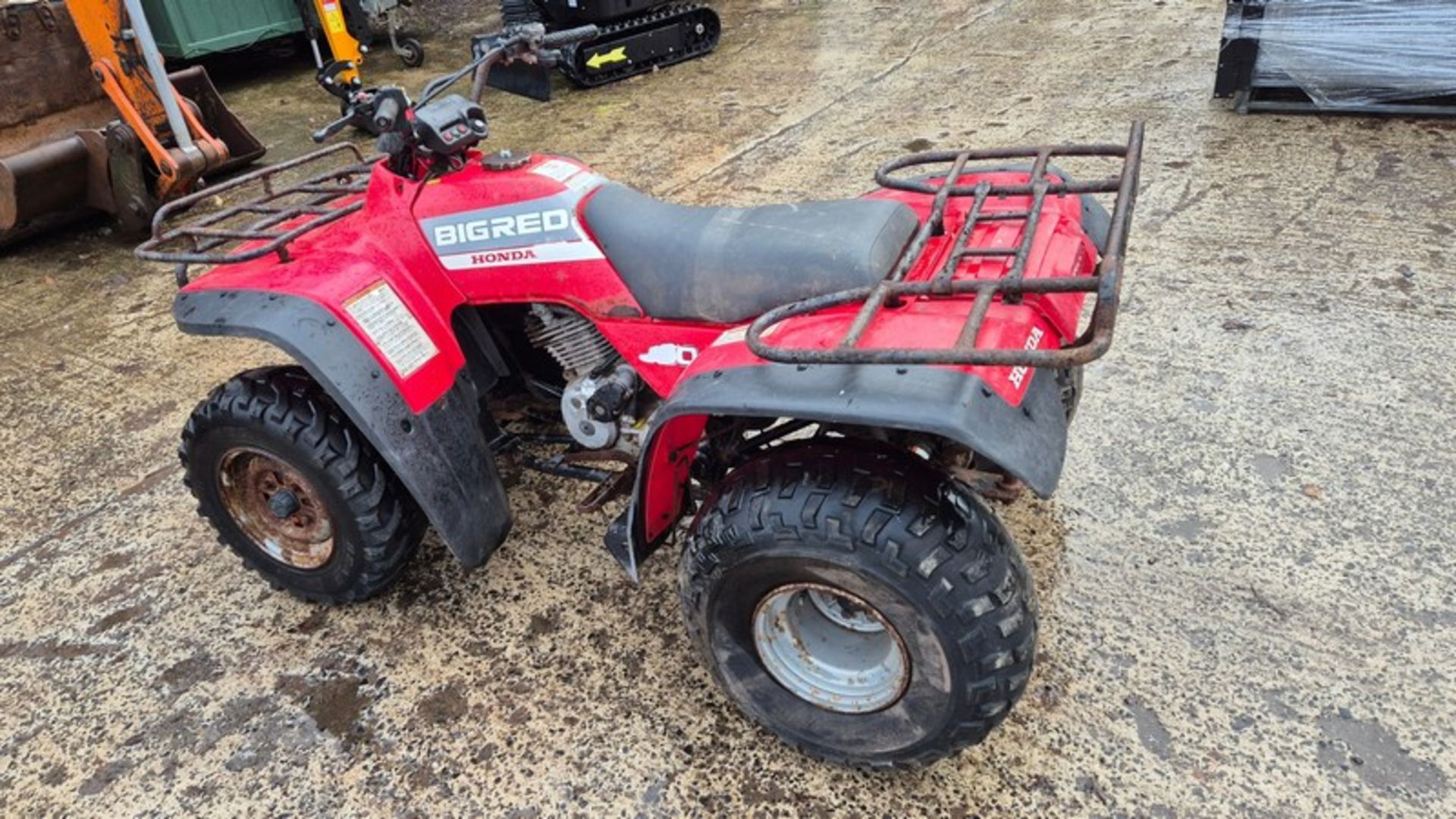 HONDA BIG RED QUAD BIKE