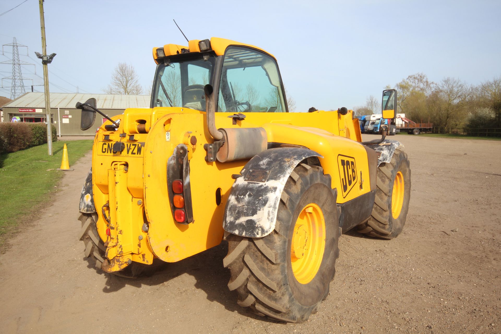 **UPDATED HOURS** JCB 530-70 Farm Special 4WD Loadall. Registration ...