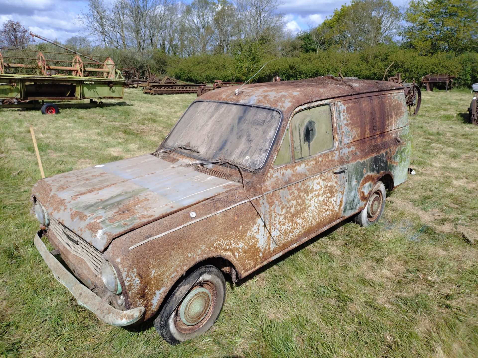 Bedford Van Reg: EAH 117(K). Type 92370. Stored in open fronted shed AF ...