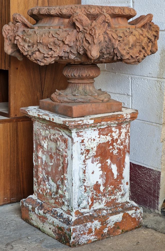 John Rolfe Auctions | The Great Chavenage Garden Party - Garden Salvage ...