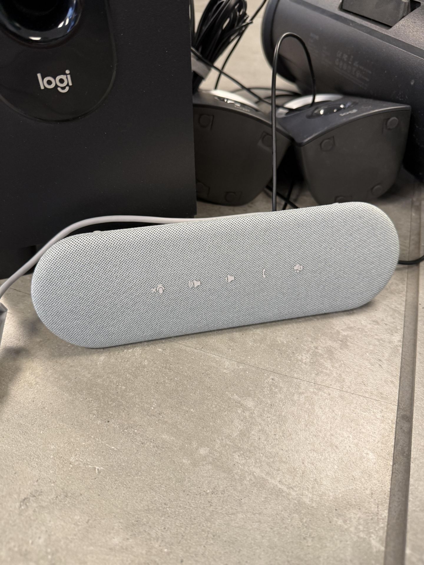 Dell Speaker Phone, Logi Computer Speakers & W-King Bluetooth Speaker