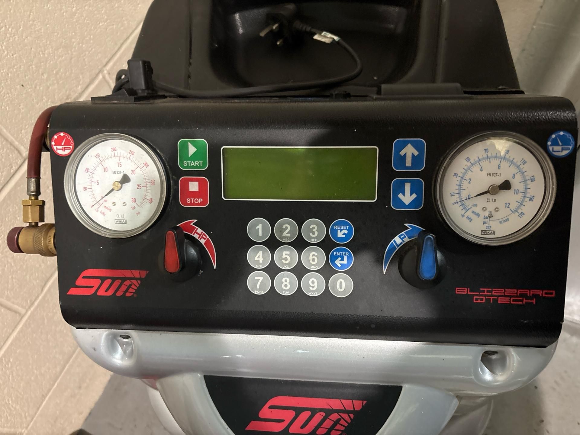 Sun Blizzard Qtech Air Conditioning Service Station 80kg Serial ...