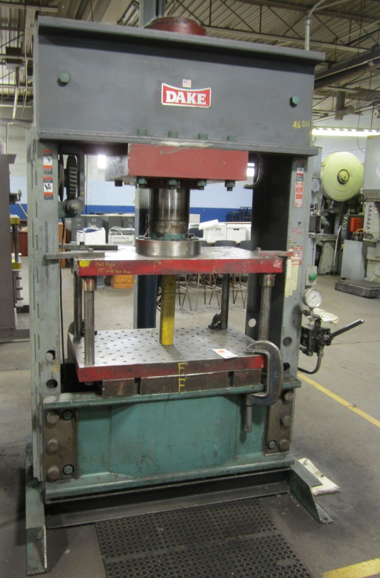 DAKE 908-201 HYDRAULIC PRESS, 43"X26" TABLE, S/N 182790