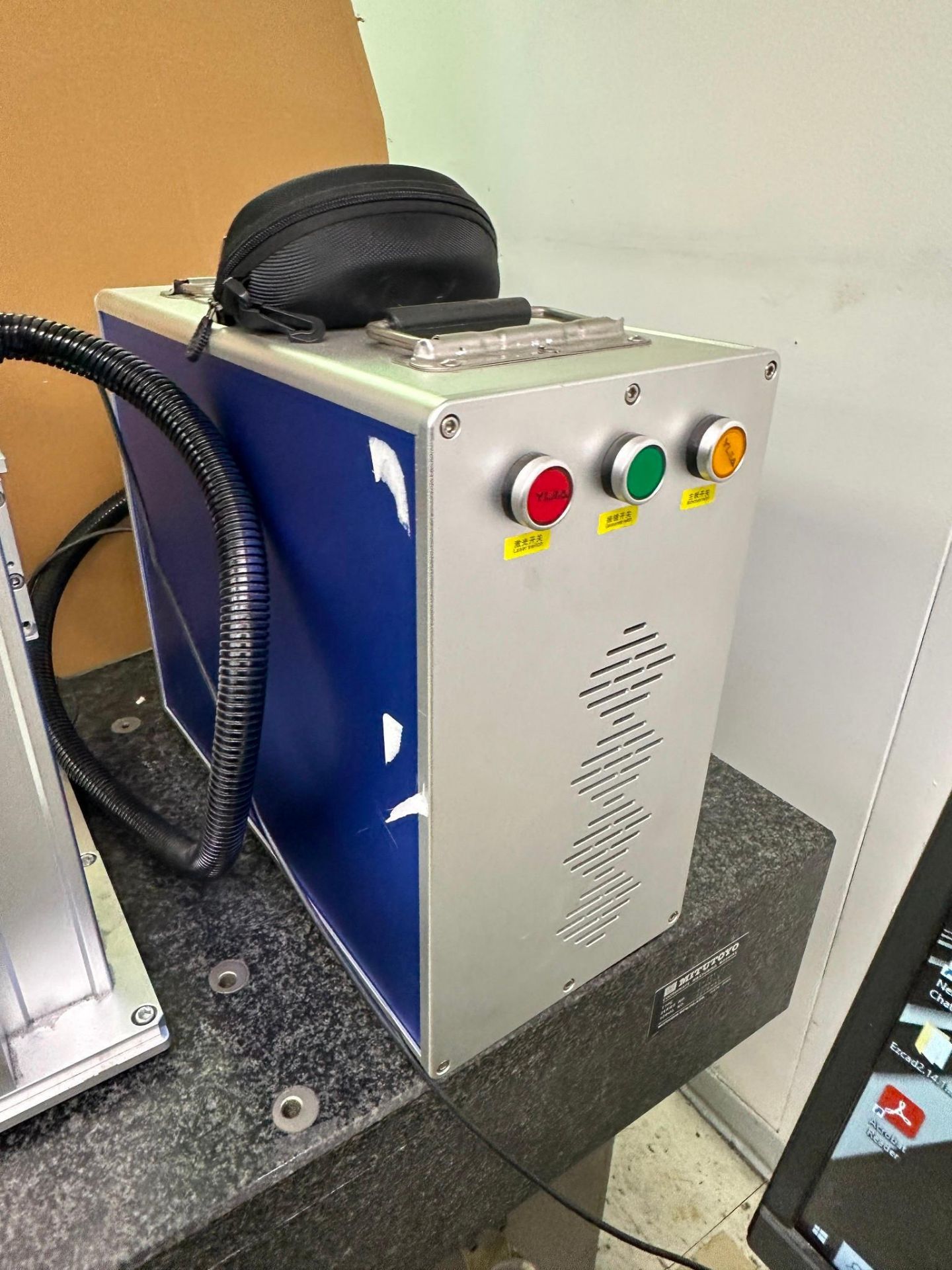 SFX 50W SPLIT FIBER LASER MARKING MACHINE, MODEL SFX-50GS WITH 80MM 3 ...